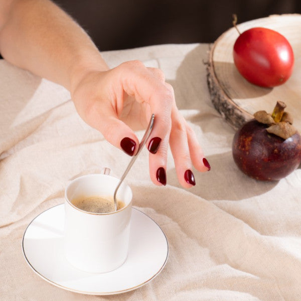 Nagellack trend Herbst 2025 - Diese Shellac & Gel Farben lieben alle